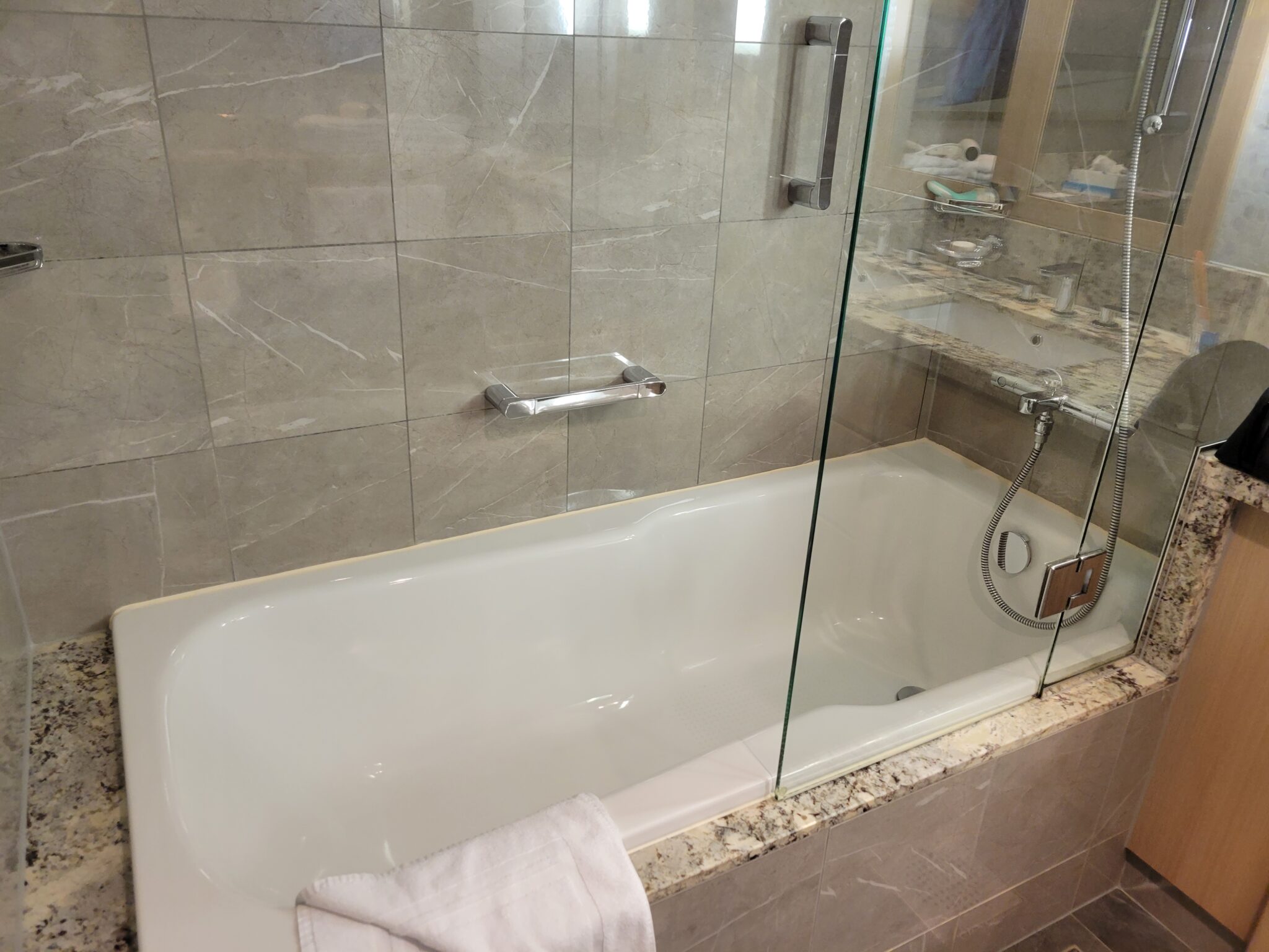 9 Delightful Junior Suite Royal Caribbean Perks That Boost Your Cruise